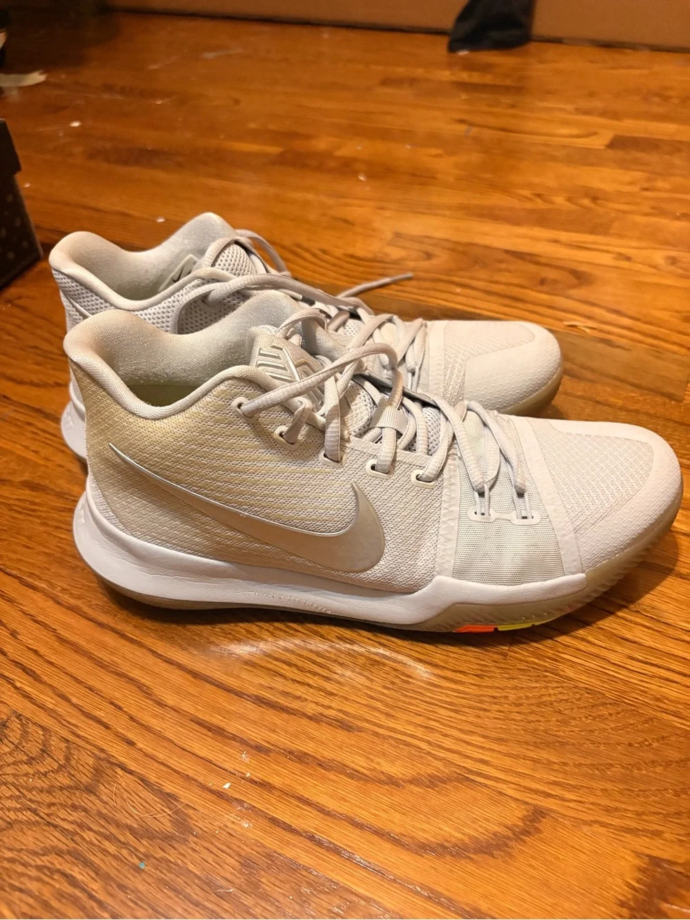 Nike | Shoes | Nike Kyrie 3 Time To Shine Basketball Shoes Size 9 M ...